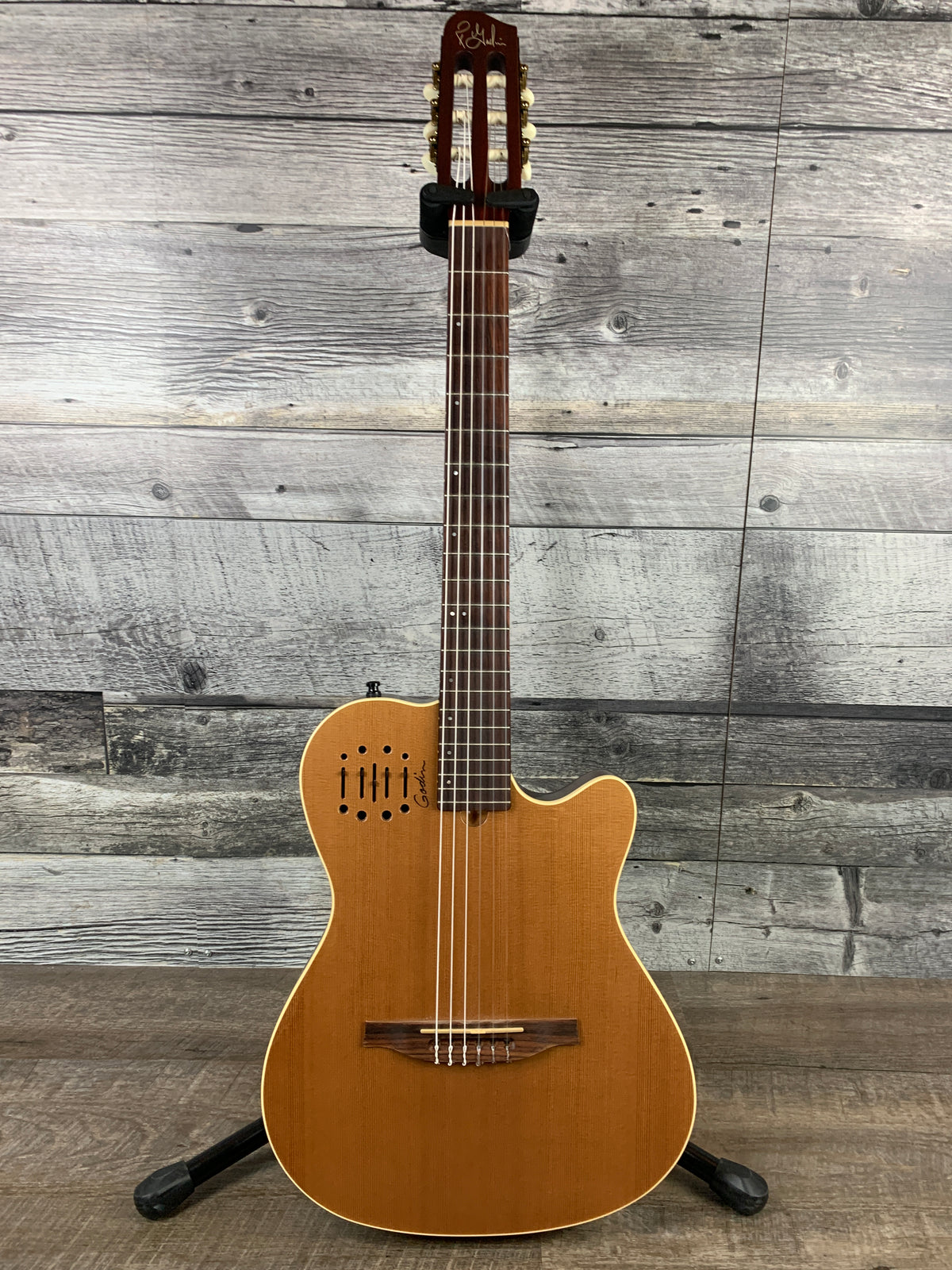 Godin Multiac Encore SG w/gigbag - Used — Zedem